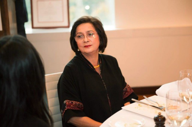 Mengelola Seni bersama Amna Kusumo - Whiteboard Journal