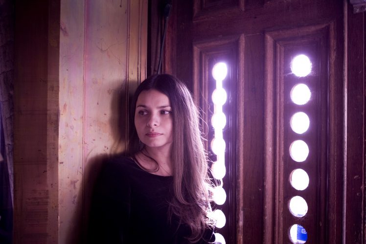 Setelah 4 Tahun dari Album Terakhir, Mazzy Star Mengeluarkan Materi ...