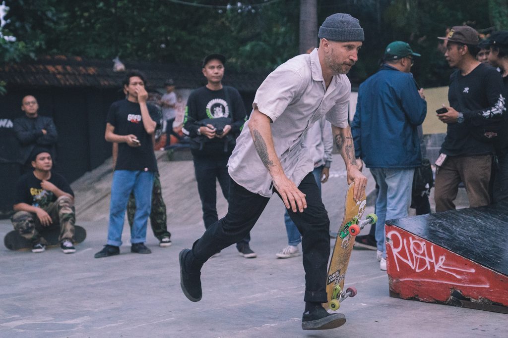 On Your Feed: Jamie Thomas Meet & Greet at Twilo Skate Corner ...