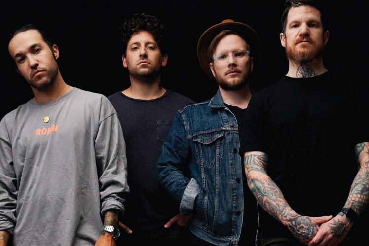 Fall Out Boy Membagikan Album Terbaru Mereka “Love From The Other Side ...